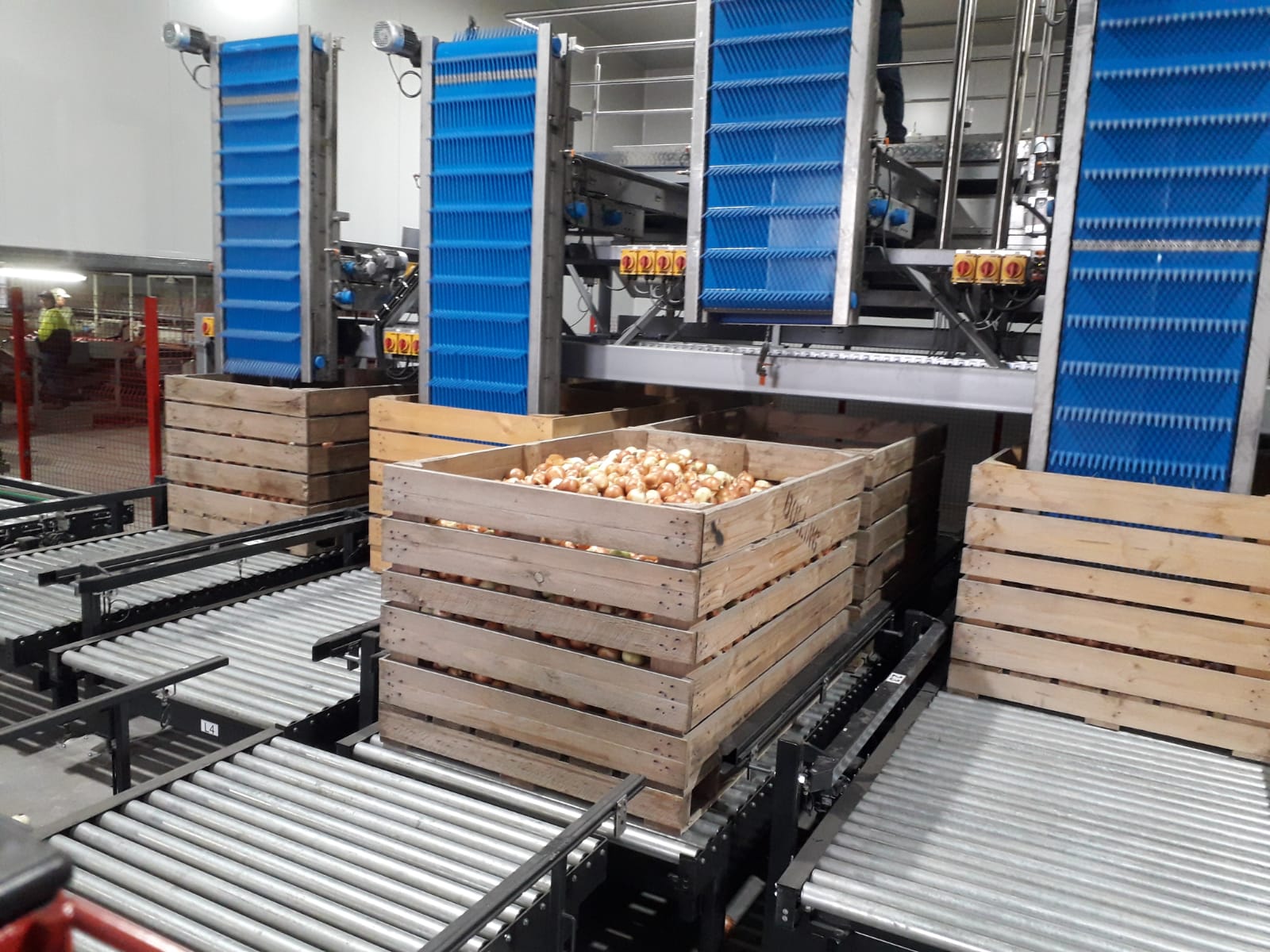 BIN UNLOADING + BIN FILLING - Burg Machinery