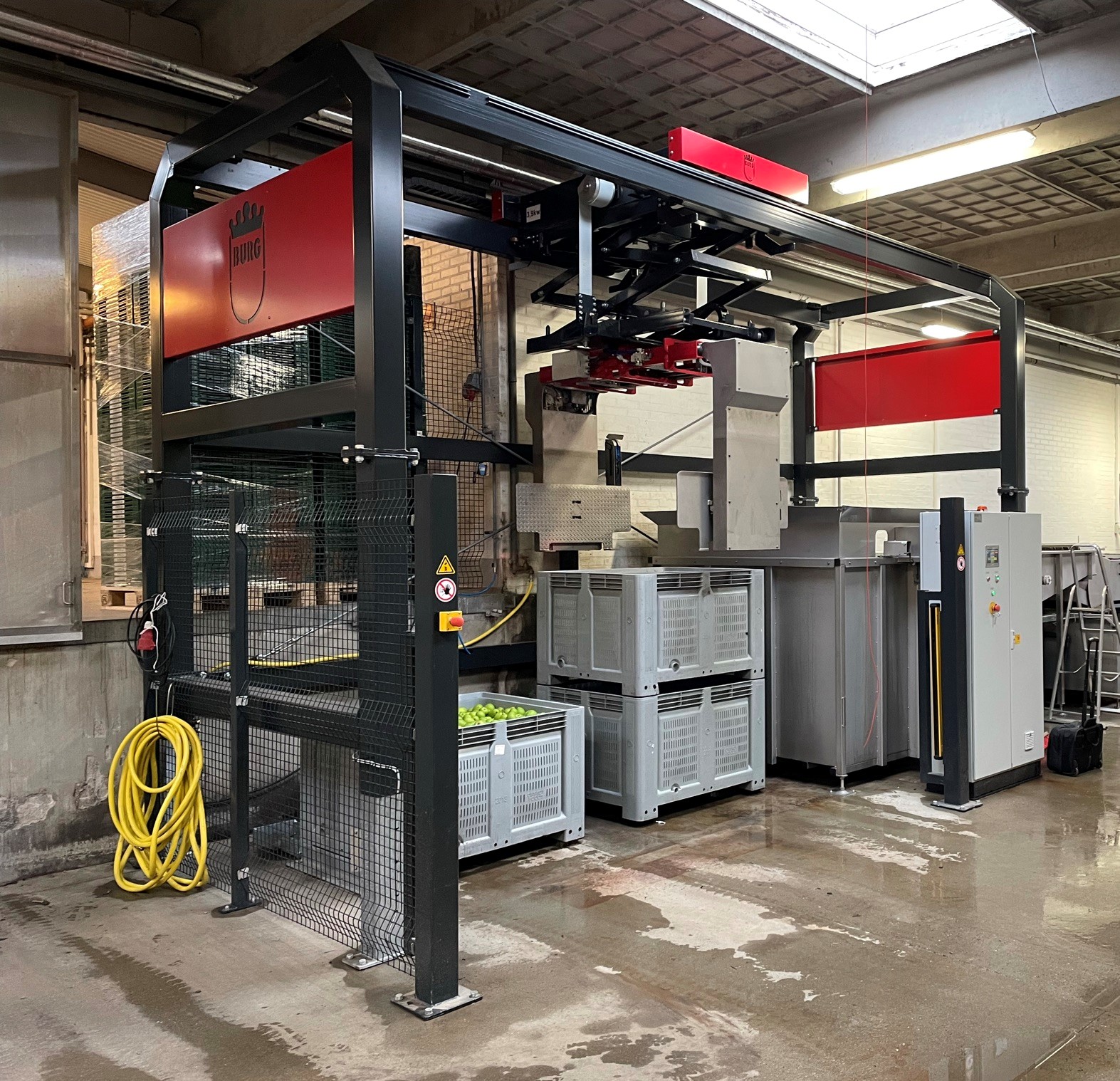 ROBOT BIN UNLOADING WET - Burg Machinery