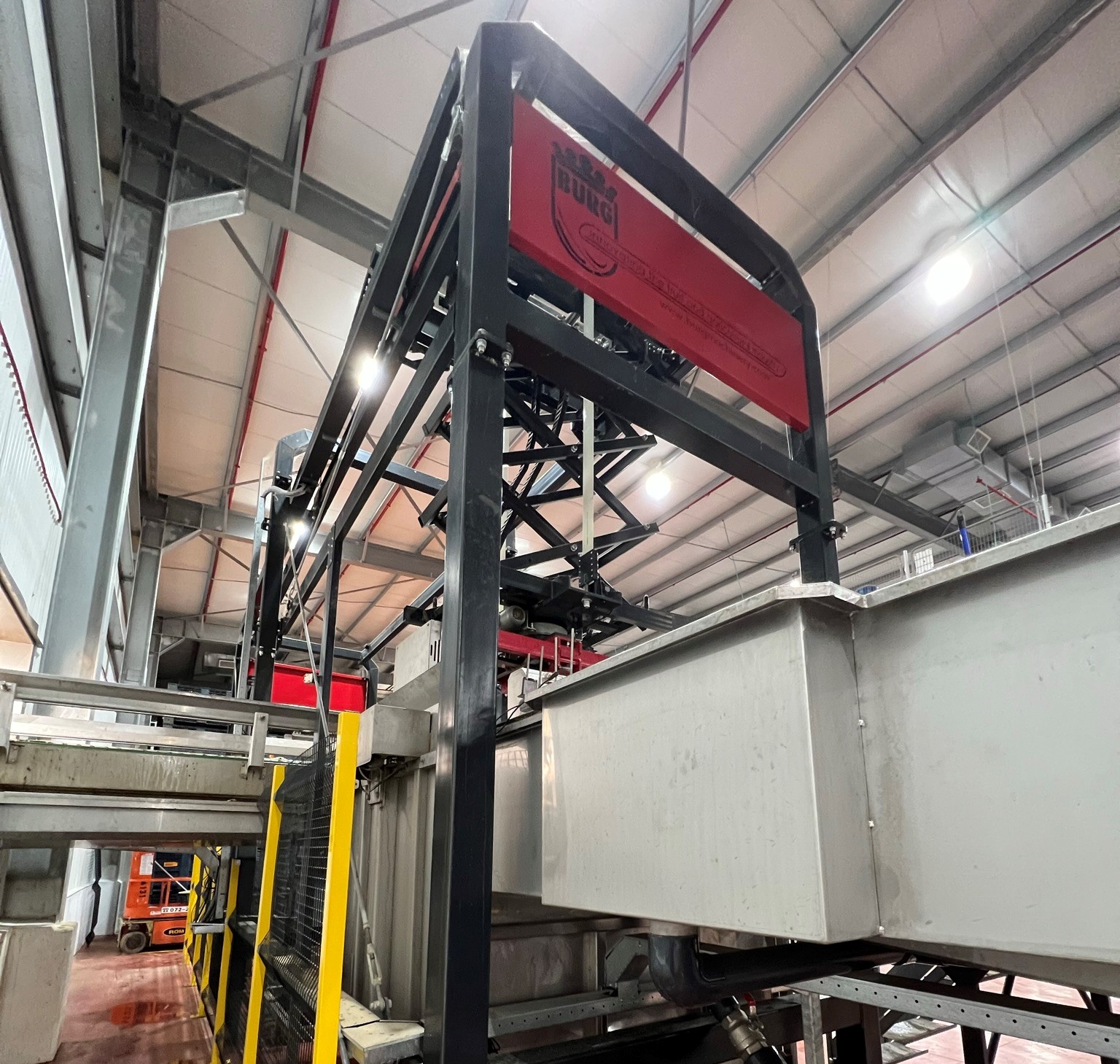 INFEED LINE - Burg Machinery